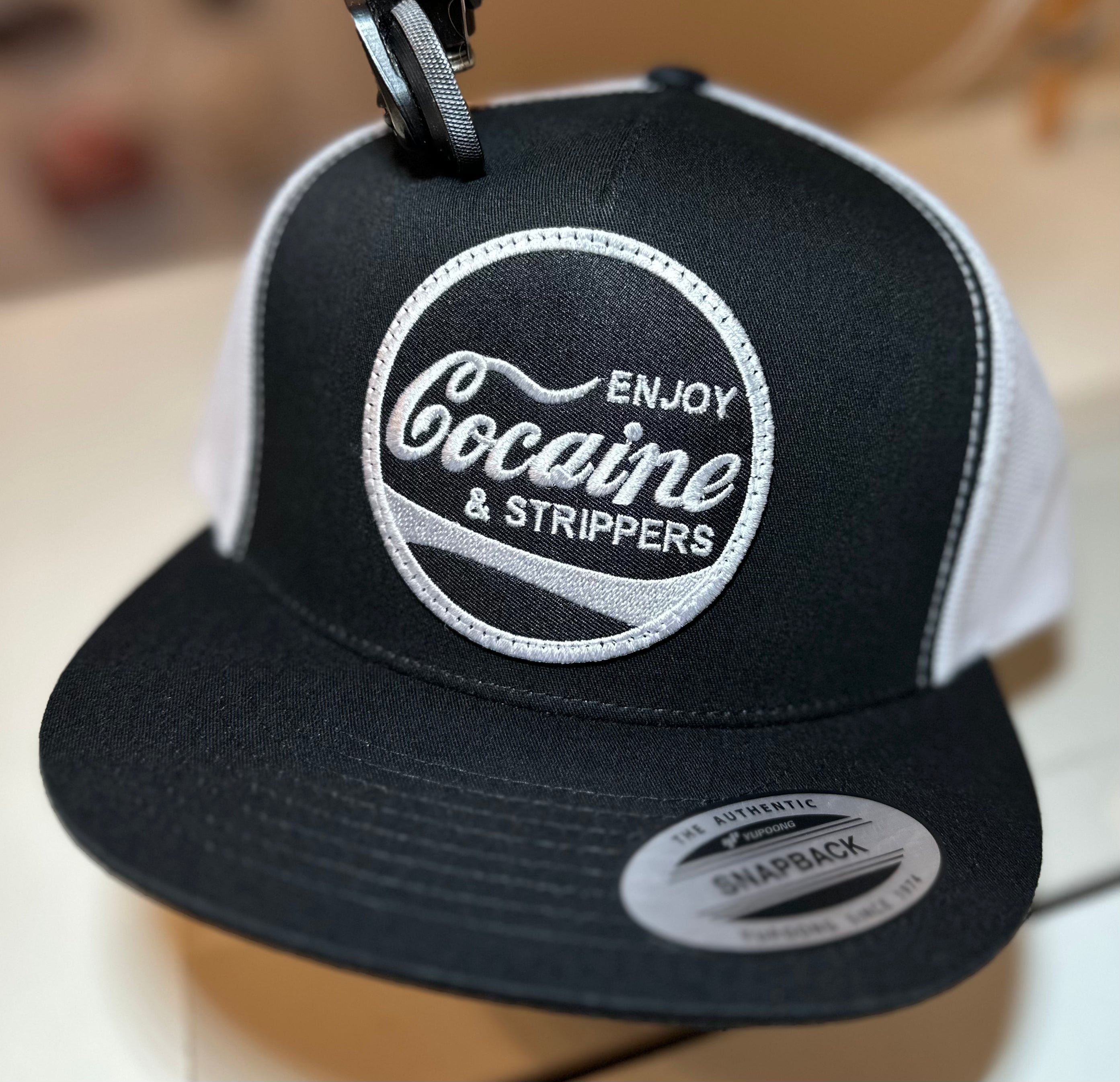 Enjoy Cocaine Collection – Rusty Lids